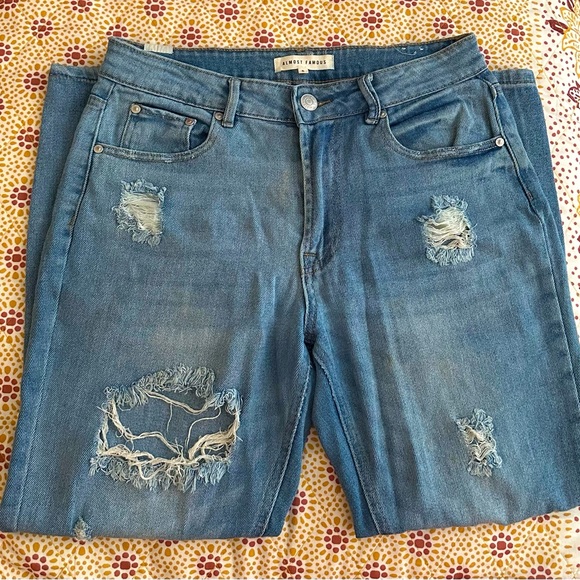 Almost Famous | Jeans | Almost Famous Light Wash Jeans | Poshmark